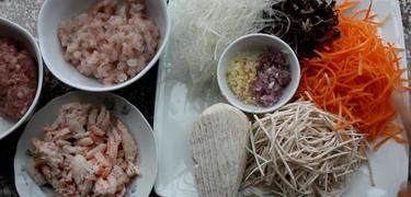 Cách làm chả giò rế tôm cua thịt giòn tan vừa ngon vừa đẹp như nhà hàng