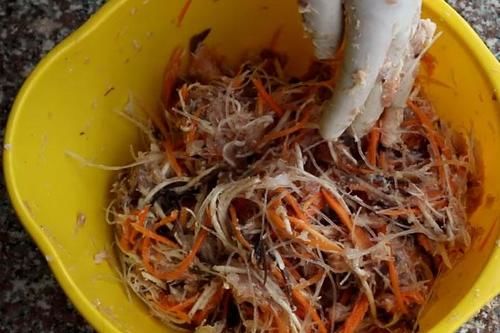 Cách làm chả giò rế tôm cua thịt giòn tan vừa ngon vừa đẹp như nhà hàng